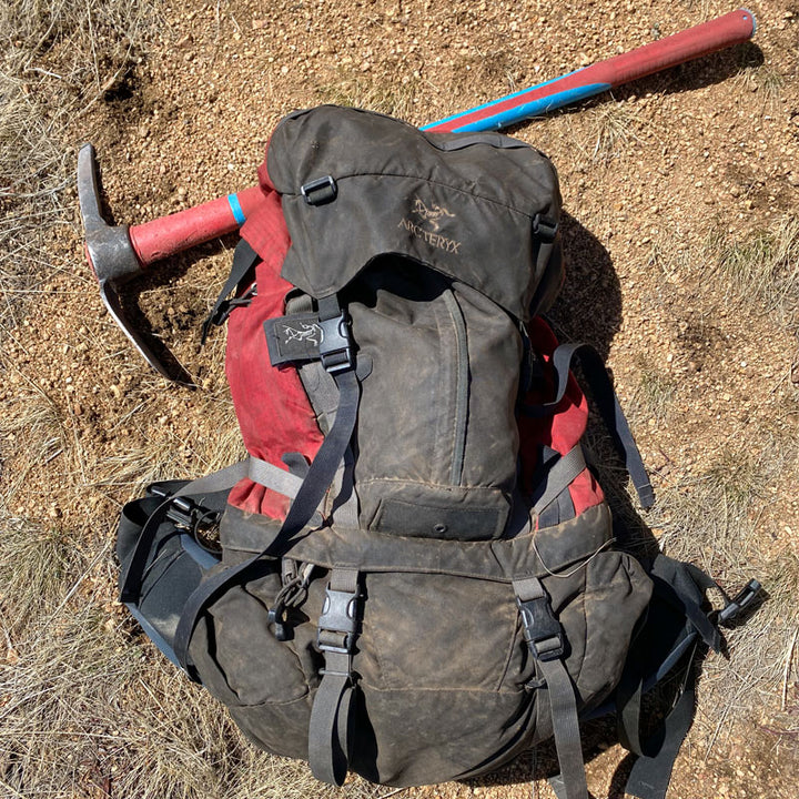 Unearthed Store - A Stone for Every Home (Crystals, Fossils, Jewelry)